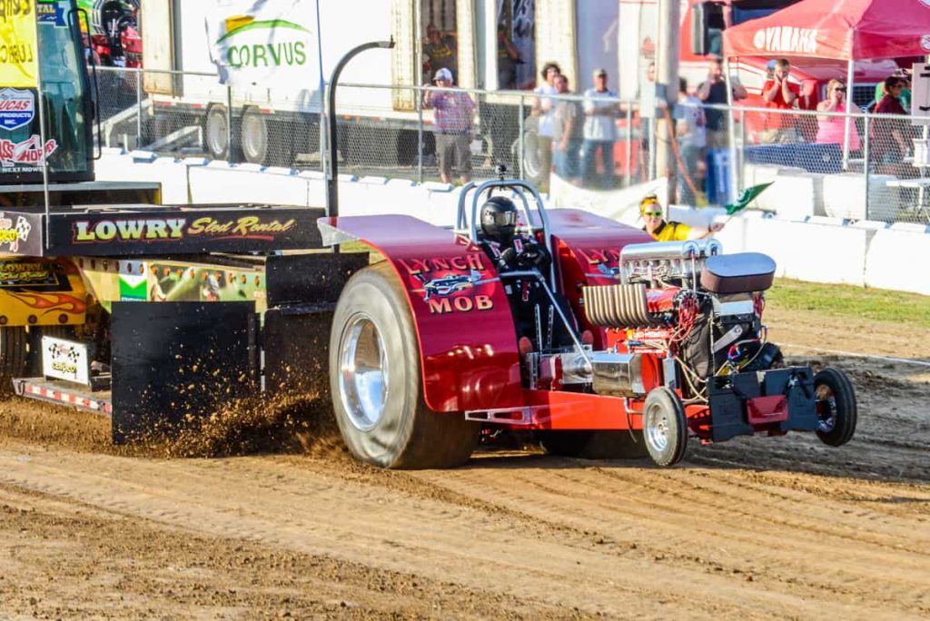 Holzhauer’s Tractor Pull – The Sentinel