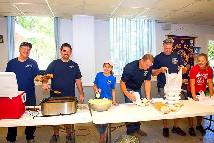 Nashville Firefighters Hold BBQ Chicken Dinner Fundraiser – The Sentinel
