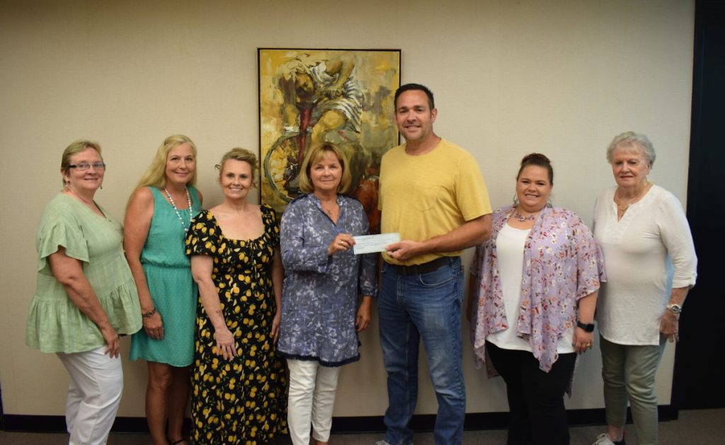Mt. Vernon BWC donates to local organizations – The Sentinel