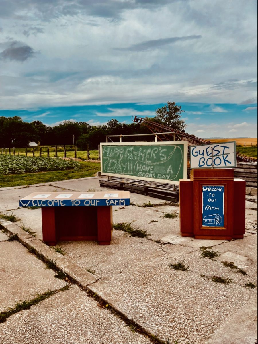 Waterloo flower farm has Wash Co connections – The Sentinel