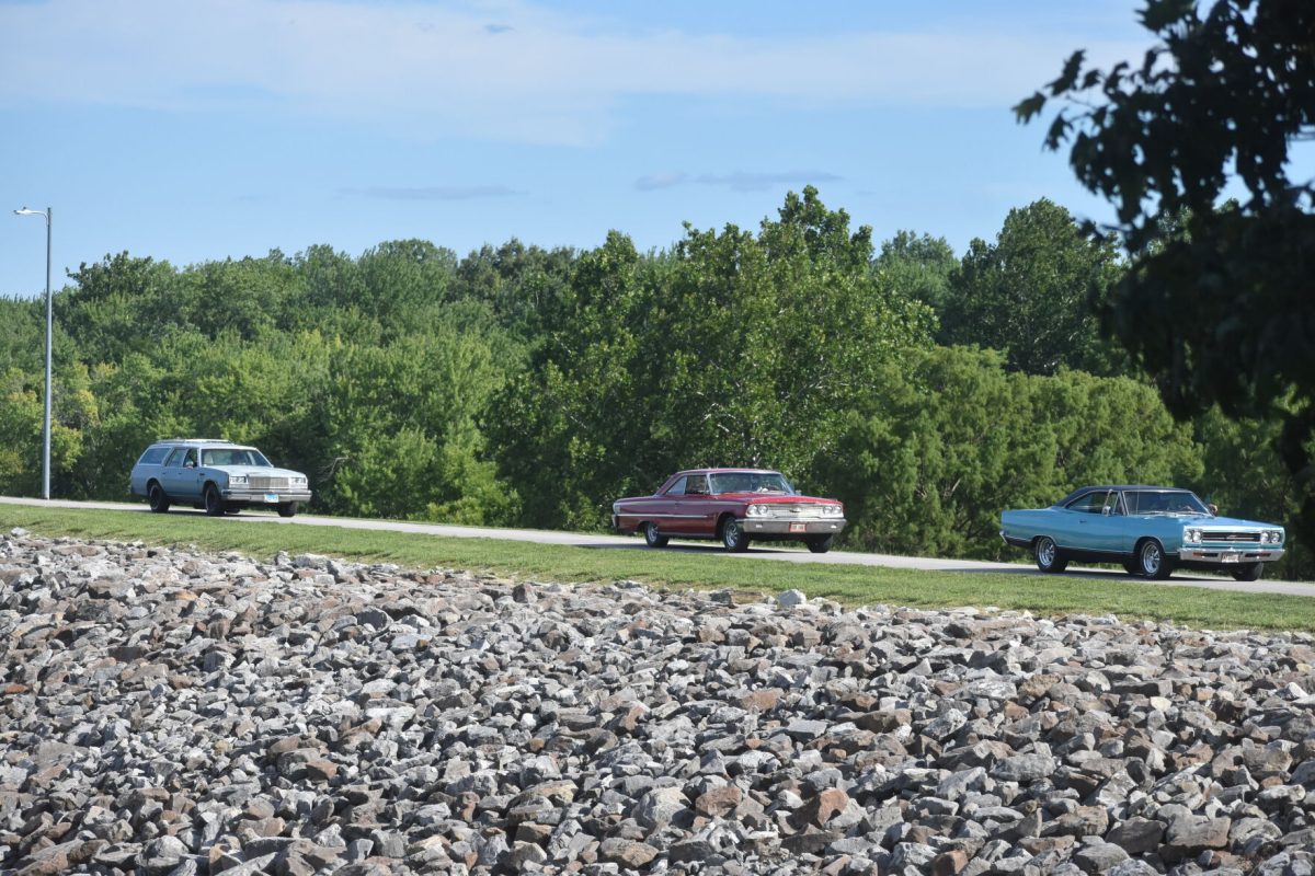 Cruz-In The Dam returns Friday at Carlyle Lake – The Sentinel