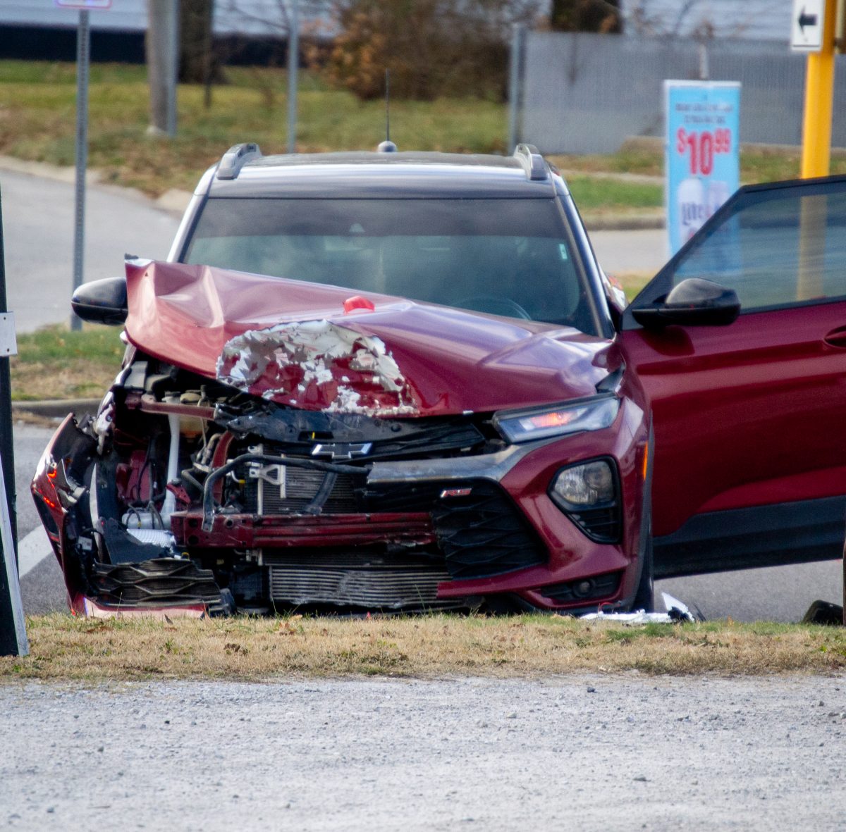 Accident results in damage to Bonnie Cafe – The Sentinel
